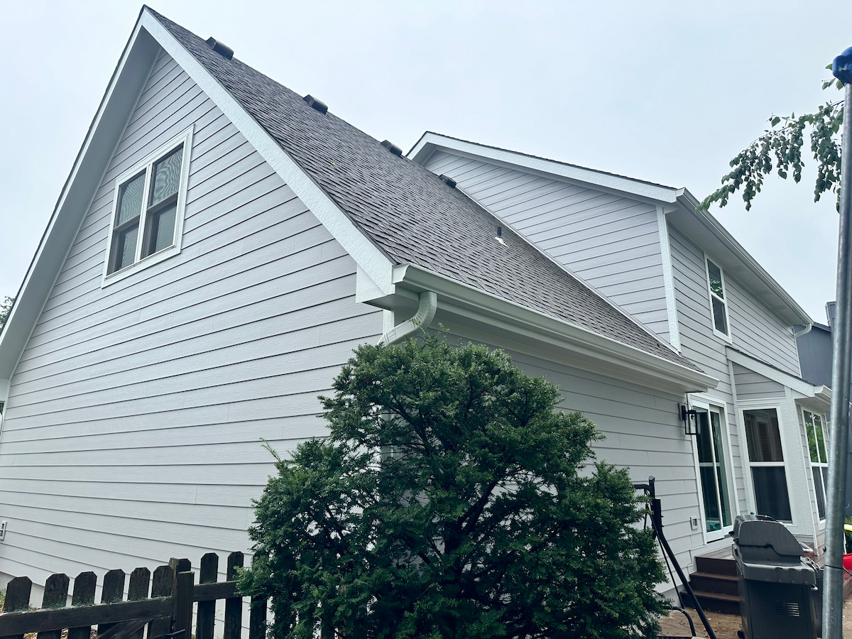 Pearl Gray Projects - James Hardie Siding Installation Kansas City